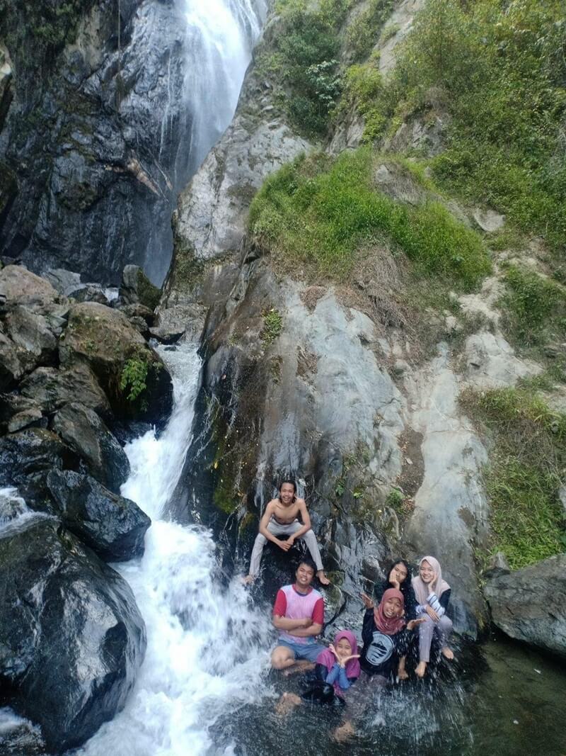 Air Terjun Wera Sigi, Nyanyian Alam Di Kawasan Wisata Wera Sulawesi ...