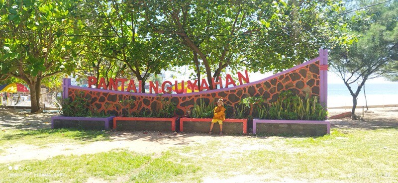 Pantai Nguyahan, Pantai Gunung Kidul Yang Minimalis Dan Indah ...