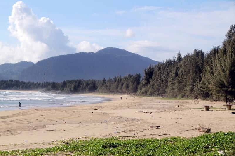 Pantai Lhoknga, Spot Surfing Terbaik Di Aceh Besar – NativeIndonesia.com