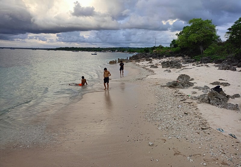 Pantai Tablolong, Bentangan Pantai Indah Di Kupang – NativeIndonesia.com