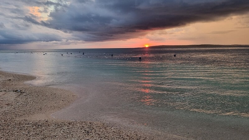 Pantai Tablolong, Bentangan Pantai Indah Di Kupang – NativeIndonesia.com