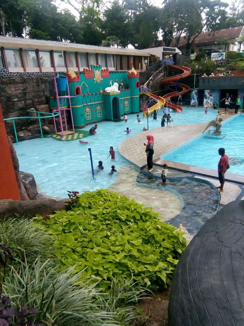 Taman Wisata Kopeng, Puncak Kenikmatan Wisata Ketika Camping ...