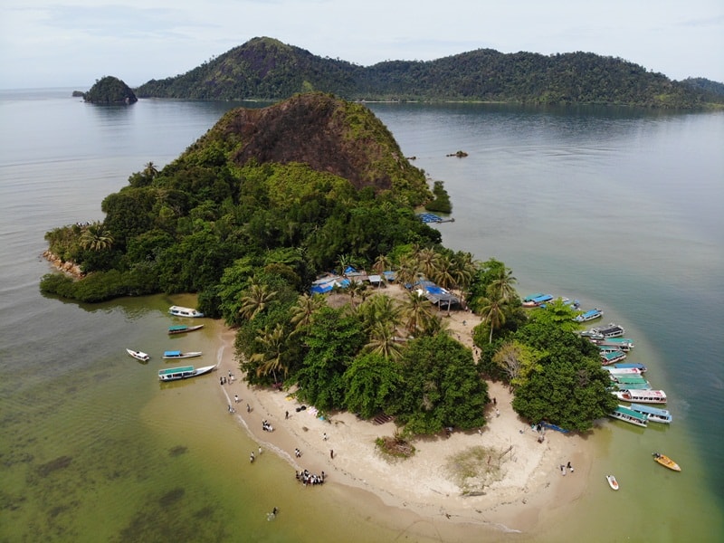 Wisata Mandeh, Pesona Puncak Jokowi, Hingga Pulau Setan ...