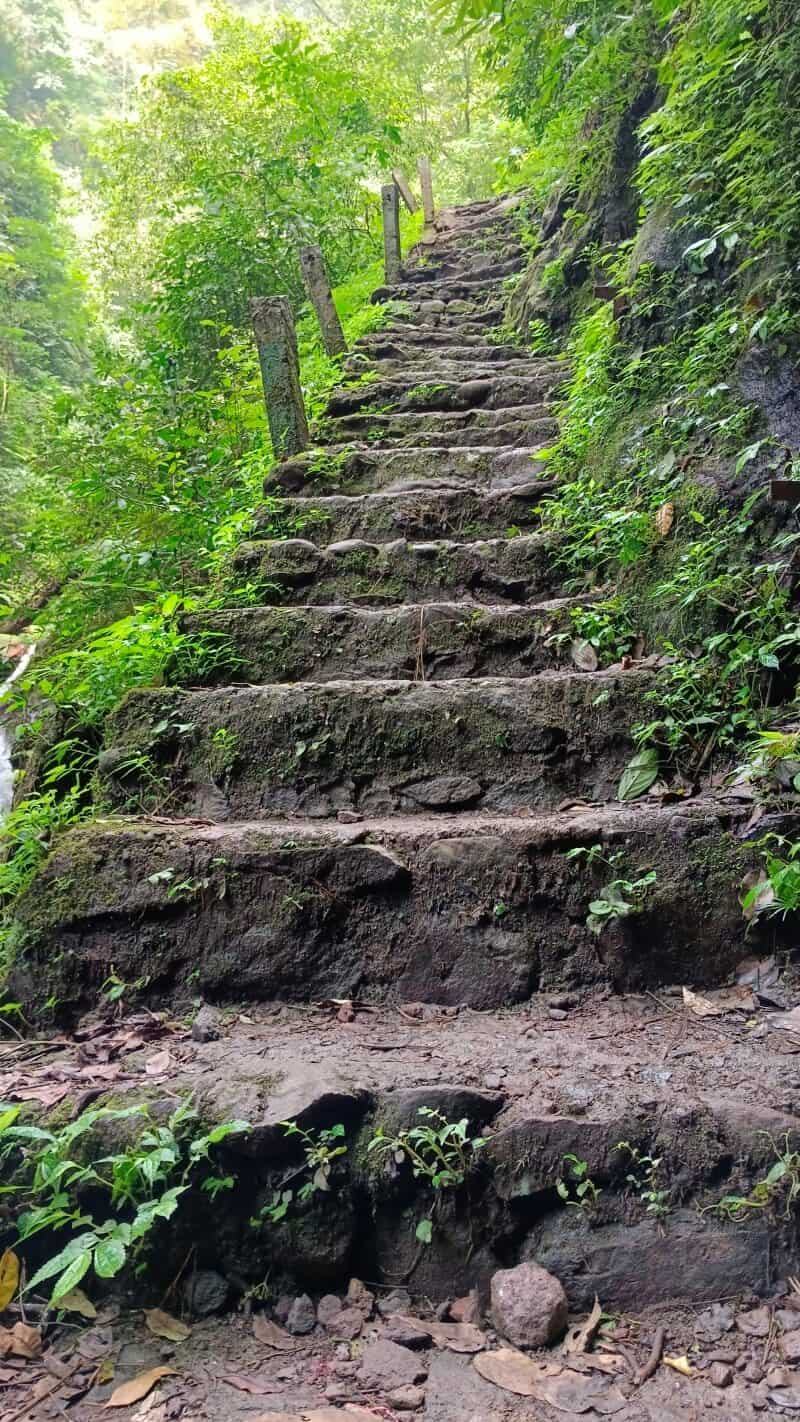 Curug Lawe, Mitos Cinta Segitiga Di Kaki Gunung Ungaran ...