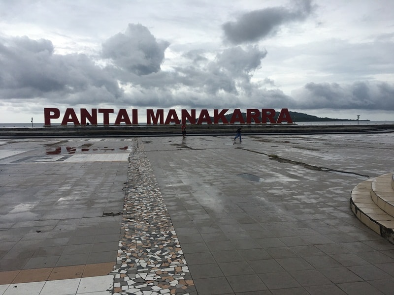 Pantai Manakarra, Anjungan Artistik Favorit Warga Mamuju ...