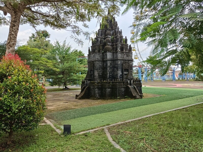 Liburan Ke Sindu Kusuma Edupark, Harga Jogya Rasa Disneyland