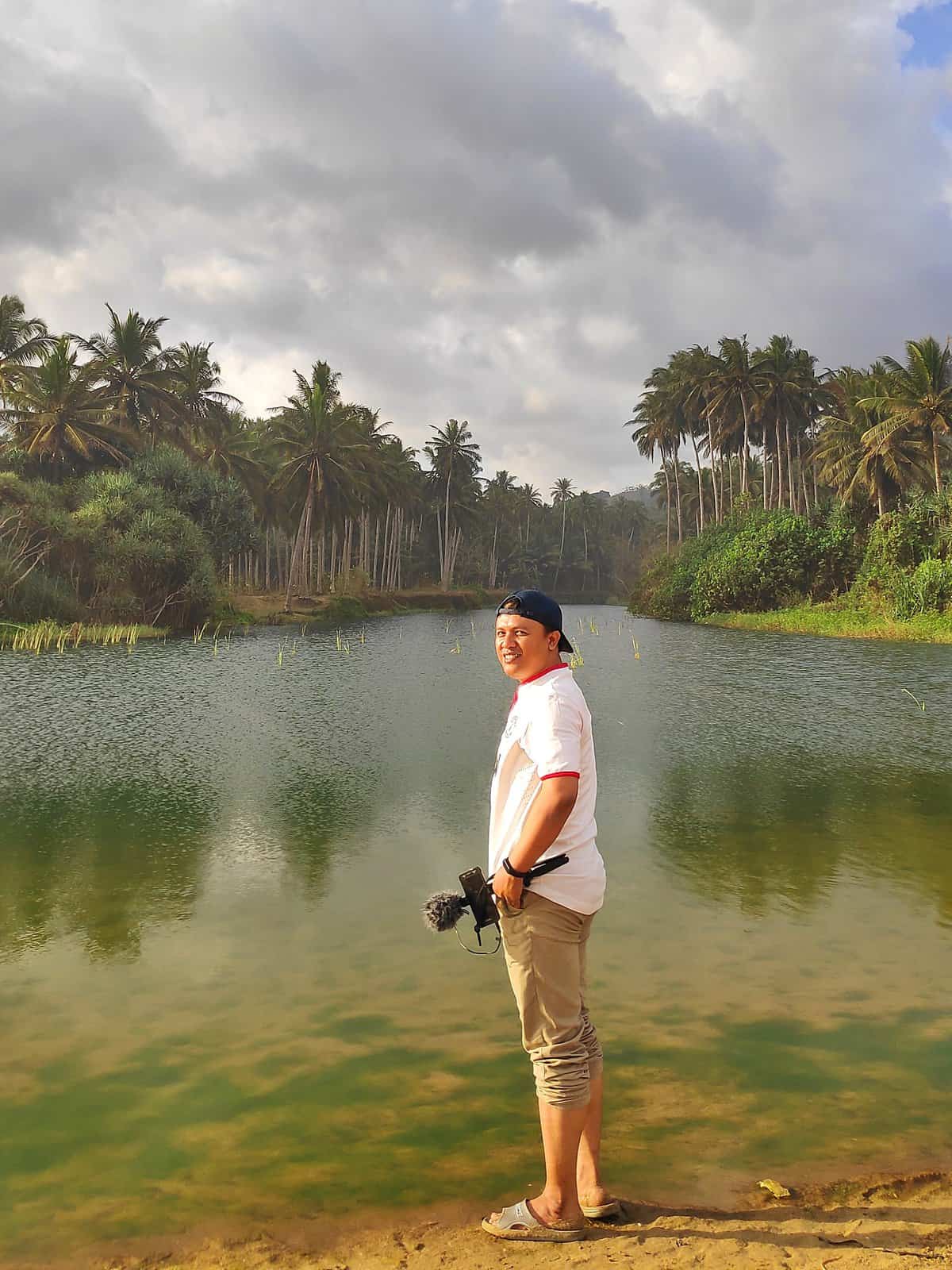 Pantai Dlodo Tulungagung, Pemandangan Alami Pantai Tropis yang ...