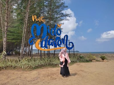 Pesona Keindahan Wisata Pantai Midodaren di Tulungagung ...
