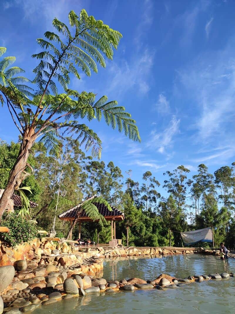 Agrowisata Tepas Papandayan, Infinity Pool Dengan View Gunung Cikuray ...