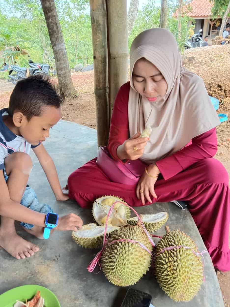 Wisata Kampoeng Durian, Agrowisata Petik Buah Durian di Pamekasan – NativeIndonesia.com