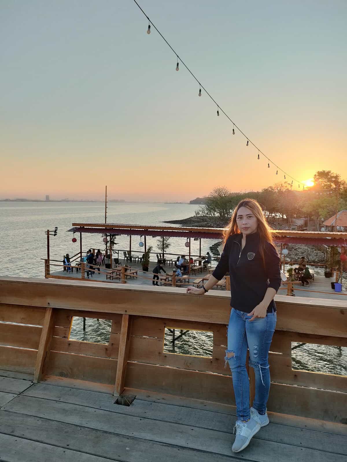 Ada Pantai Rindu di Tepi Laut Madura, Pemandangannya Bisa Bikin Rindu ...