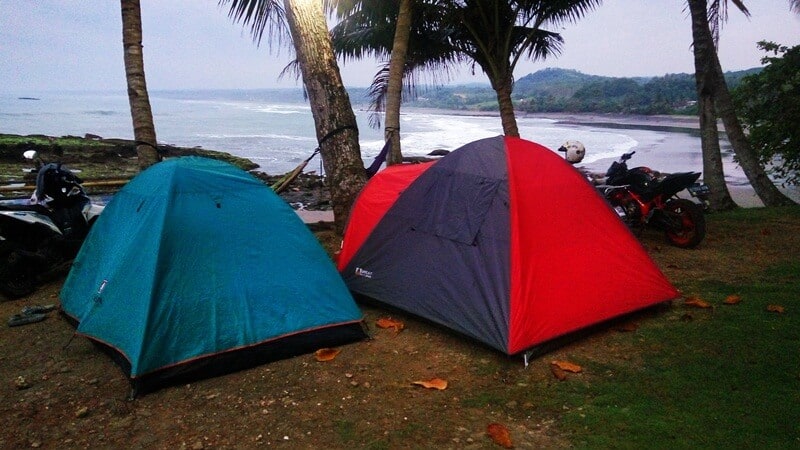 Pantai Cidora, Tetangganya Pantai Rancabuaya Garut – NativeIndonesia.com
