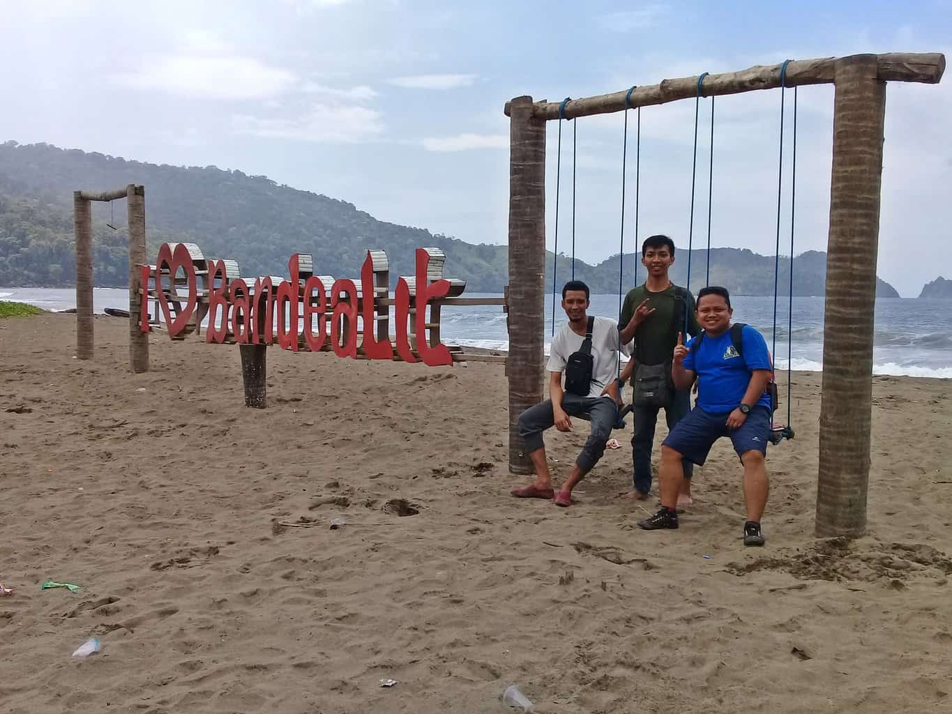 Pesona Eksotisme Wisata Pantai Bandealit di Taman Nasional Meru Betiri ...
