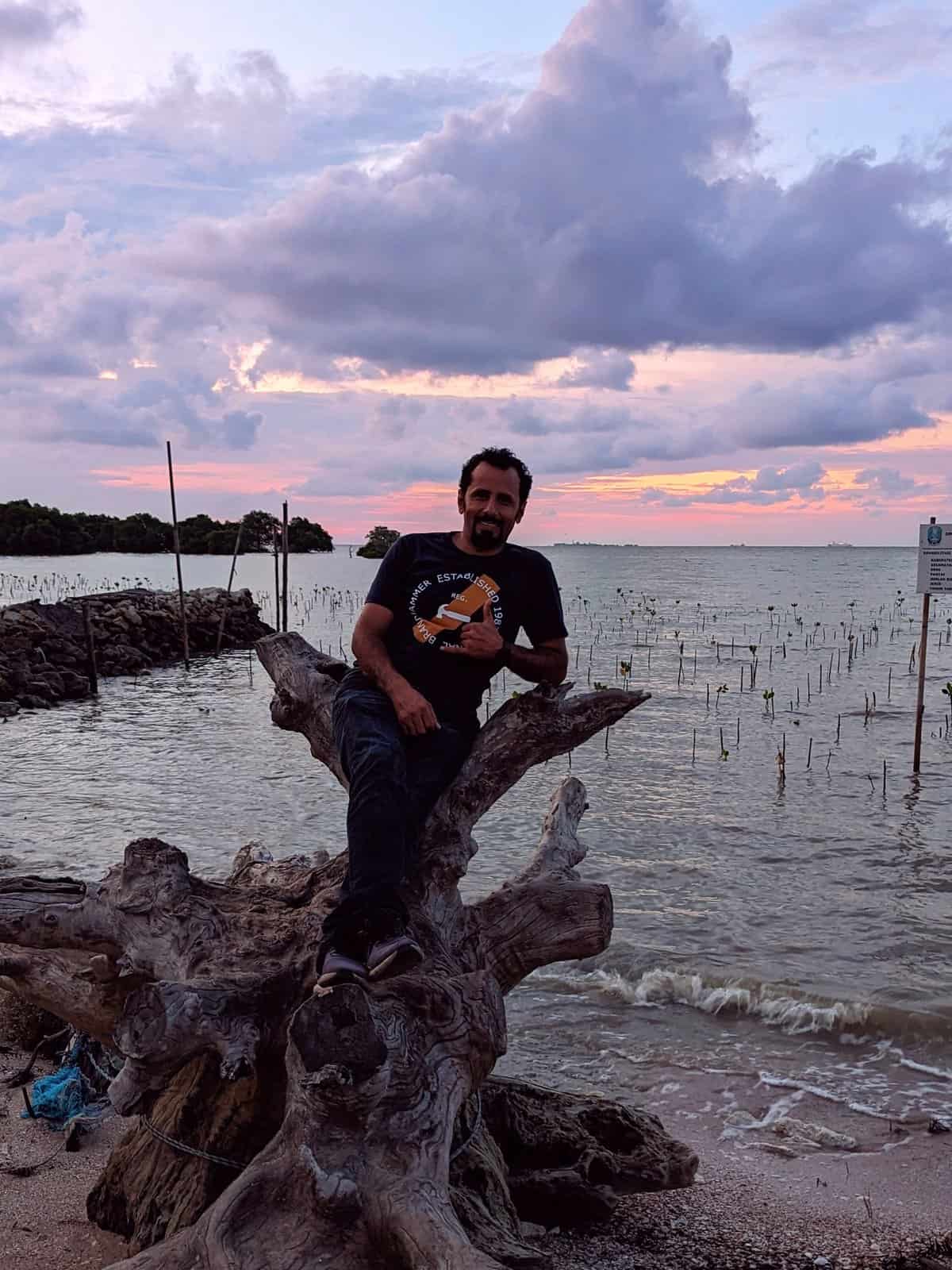 Pesona Keindahan Pantai Pandela di Bangkalan Jawa Timur ...