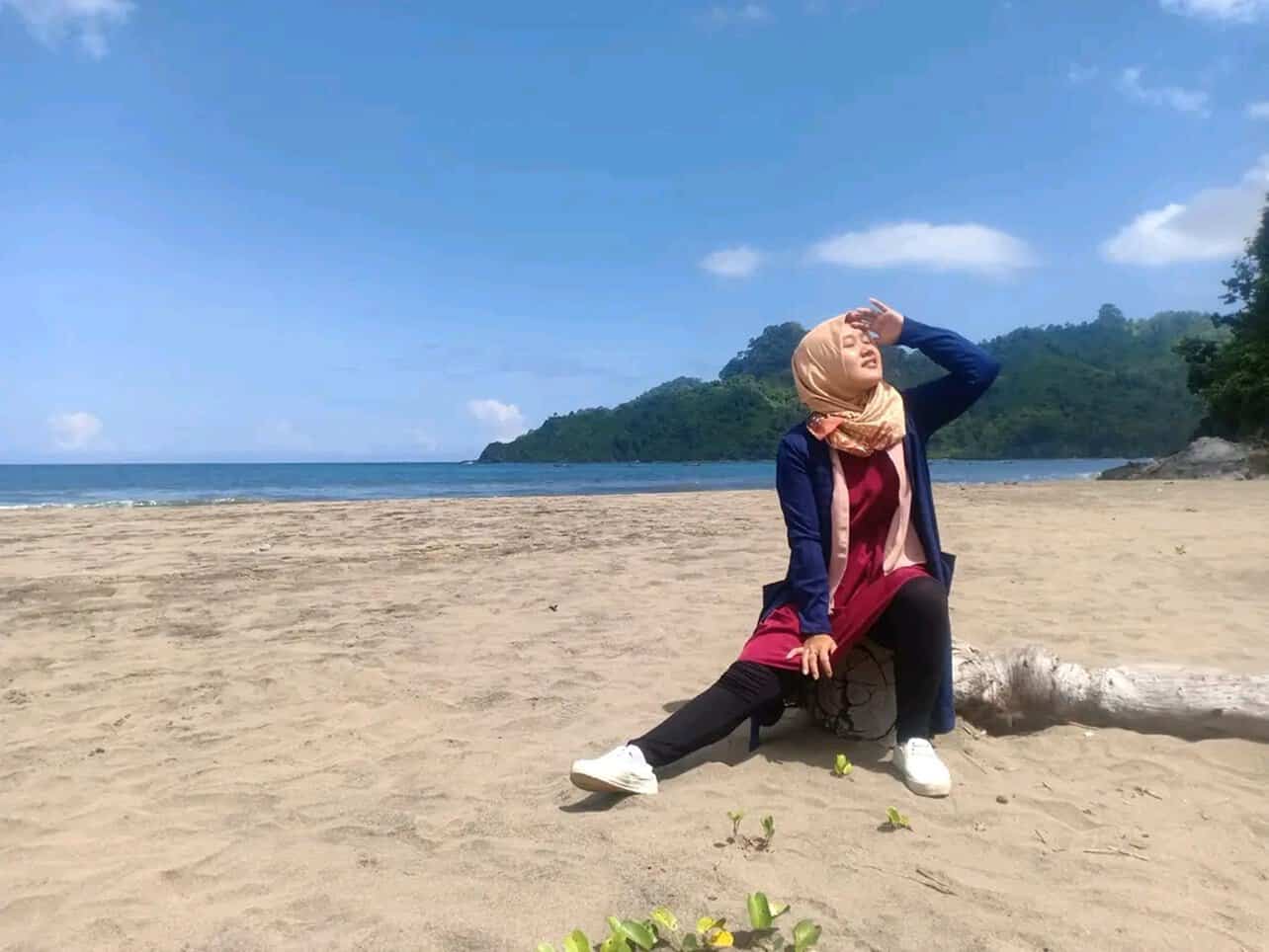 Pesona Eksotisme Wisata Pantai Bandealit di Taman Nasional Meru Betiri ...