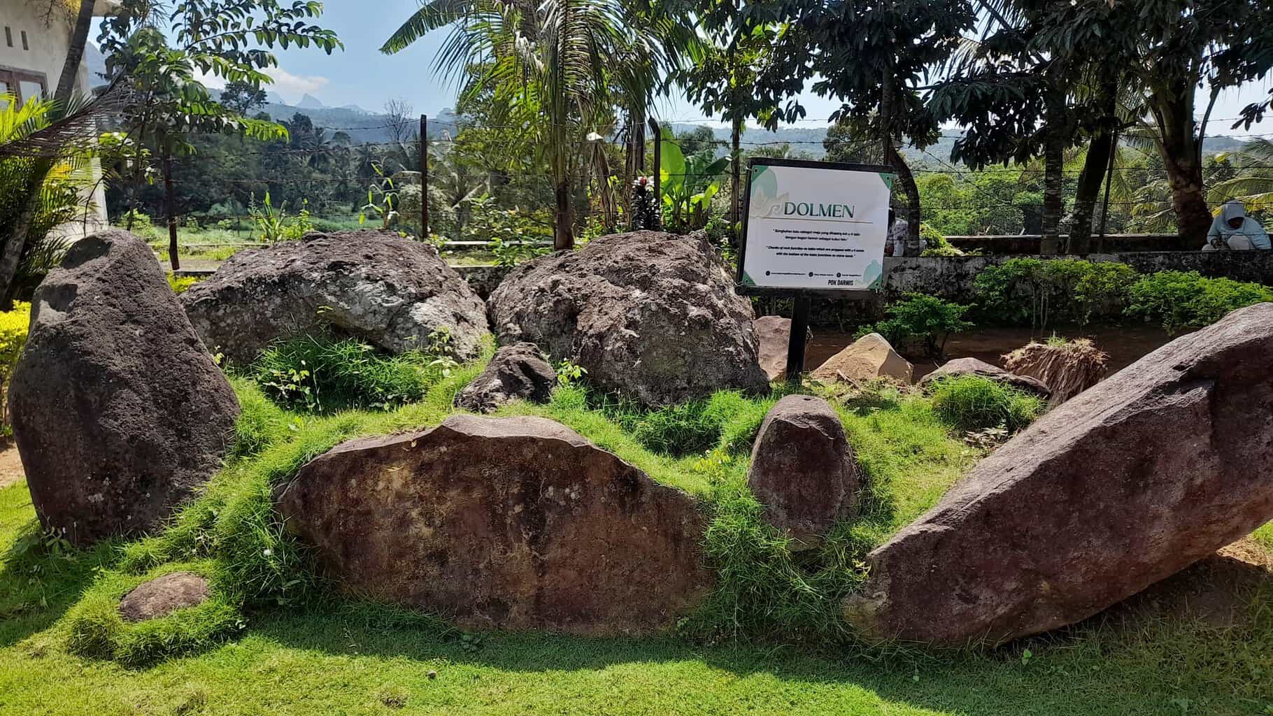 Situs Duplang, Mengenal Peradaban Manusia Nusantara Masa Lampau di ...