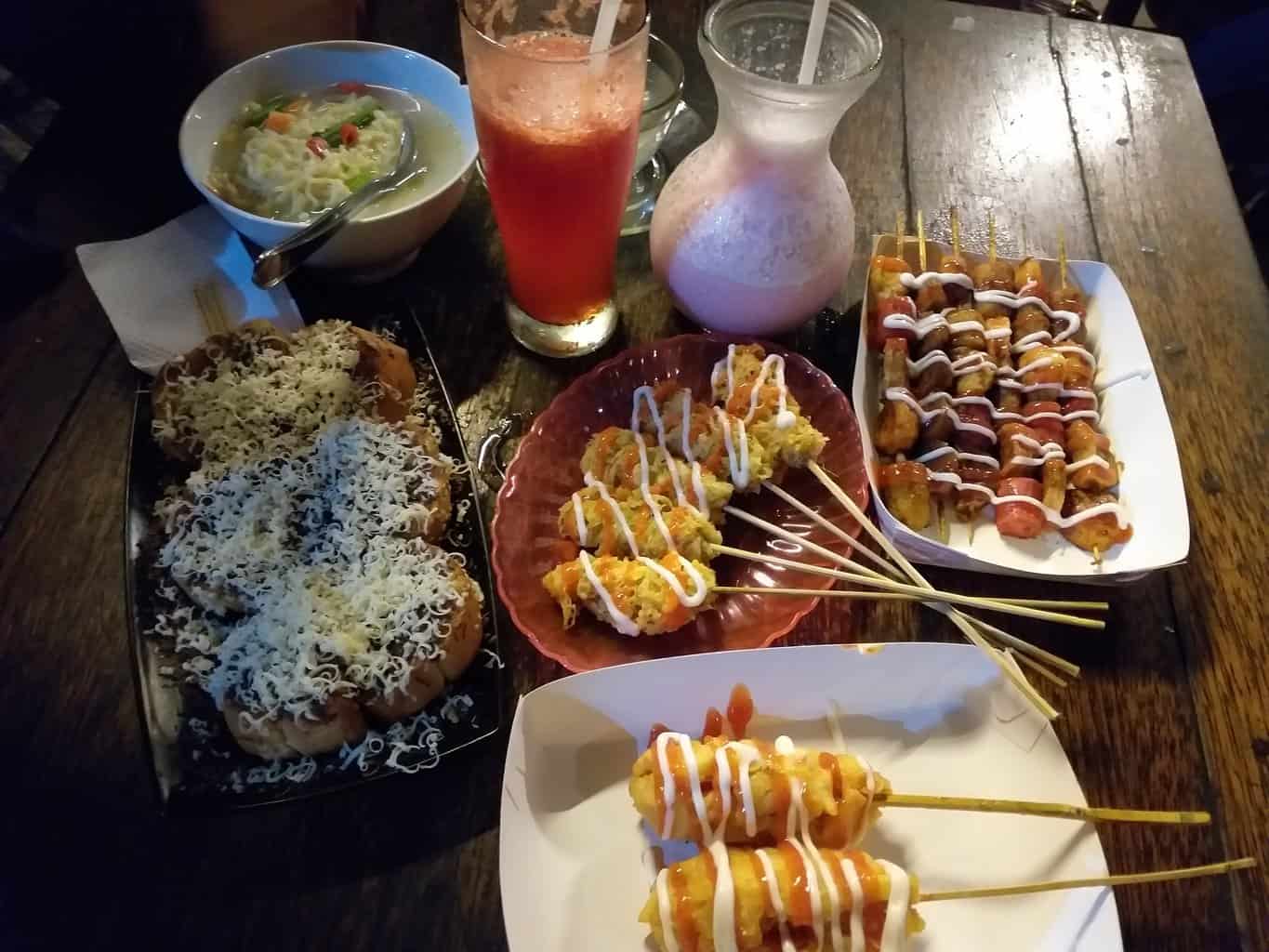 Tempat Nongkrong Asyik dan Unik di Kafe Kolong Jember – NativeIndonesia.com