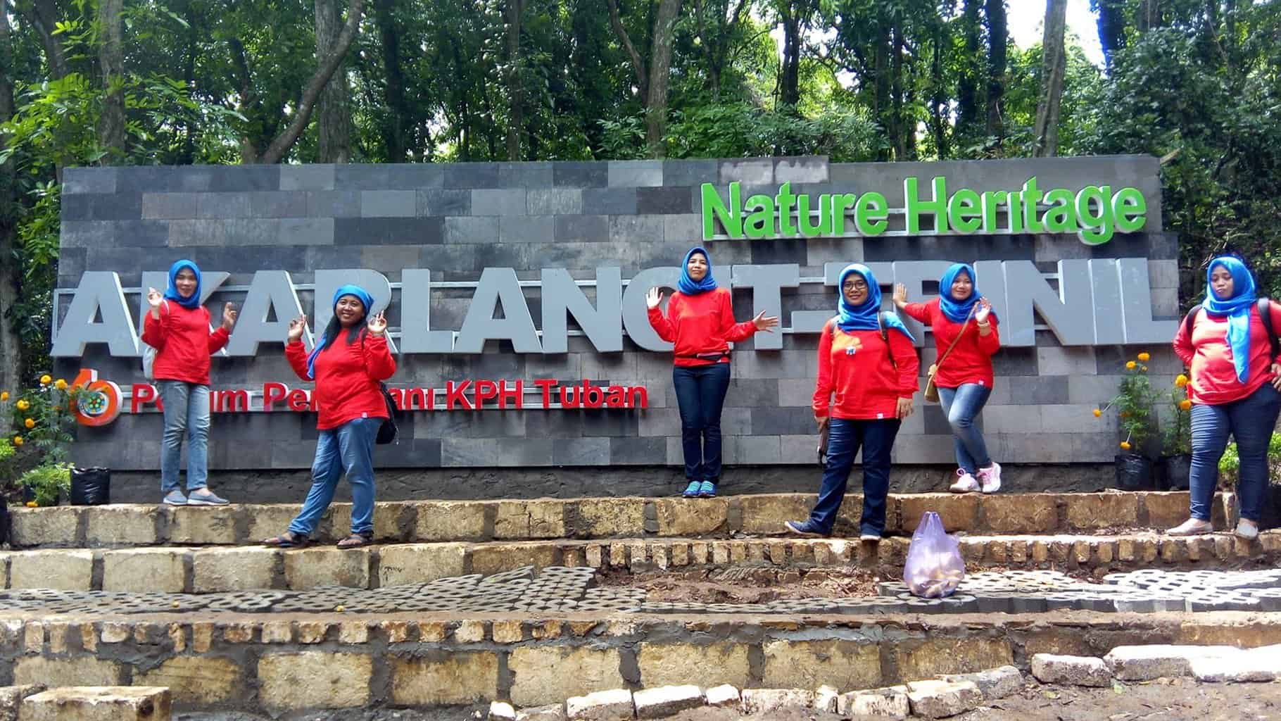 Wisata Akar Langit Trinil Lamongan, Dulu Sempat Menawan ...