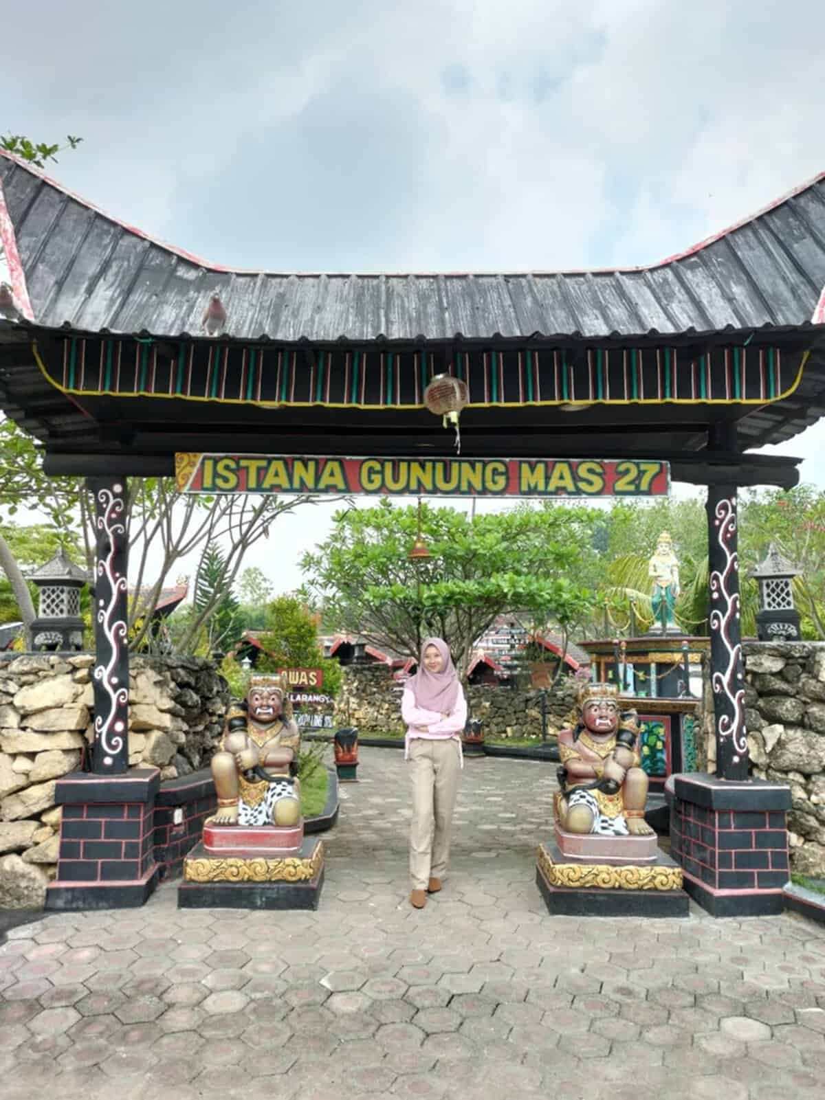 Istana Gunung Mas 27, Wisata Alam Unik dan Menarik Bekas Tambang Kapur di Lamongan ...